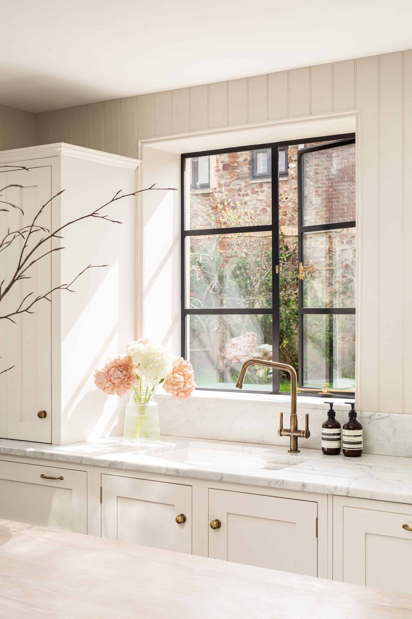 6 Ways to Use Texture In Your Kitchen | John Lewis of Hungerford