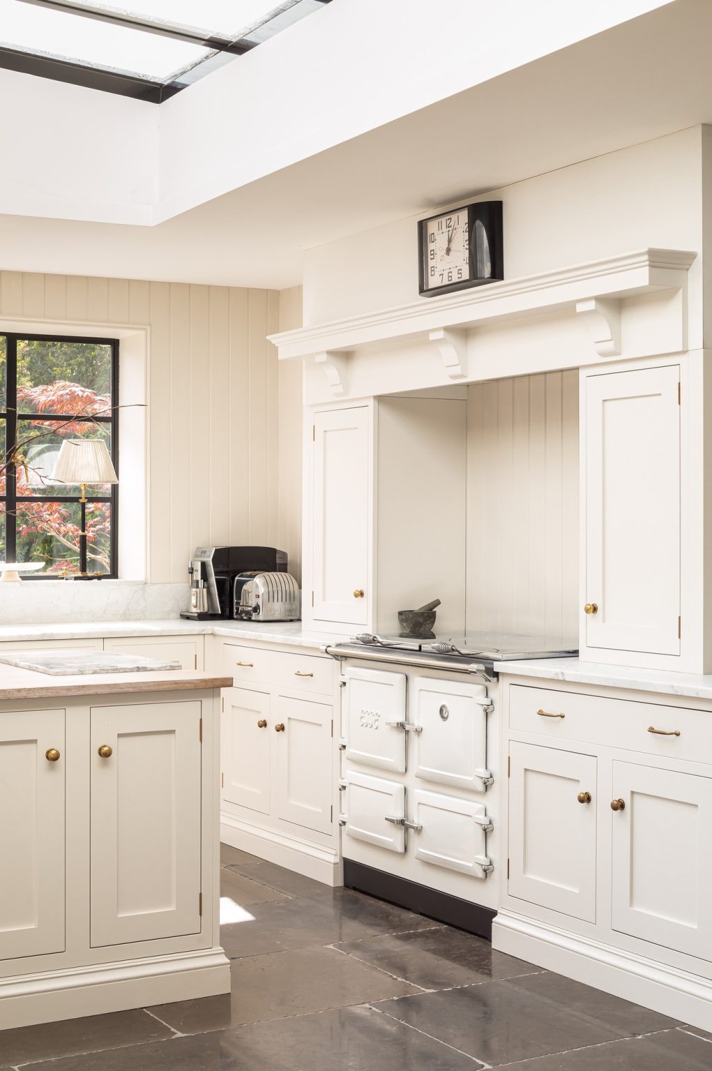 Traditional English Kitchen Designs | John Lewis of Hungerford